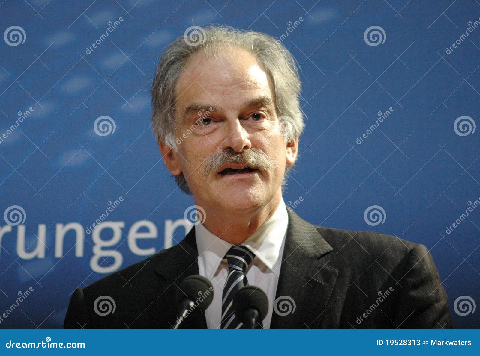 John Lipsky editorial stock photo. Image of berlin, monetary - 19528313