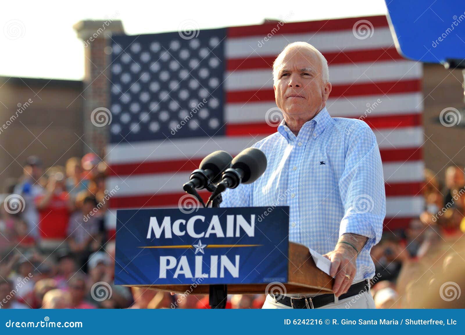 John McCain at Rally in O Fallon, Missouri Editorial Photo - Image of ...