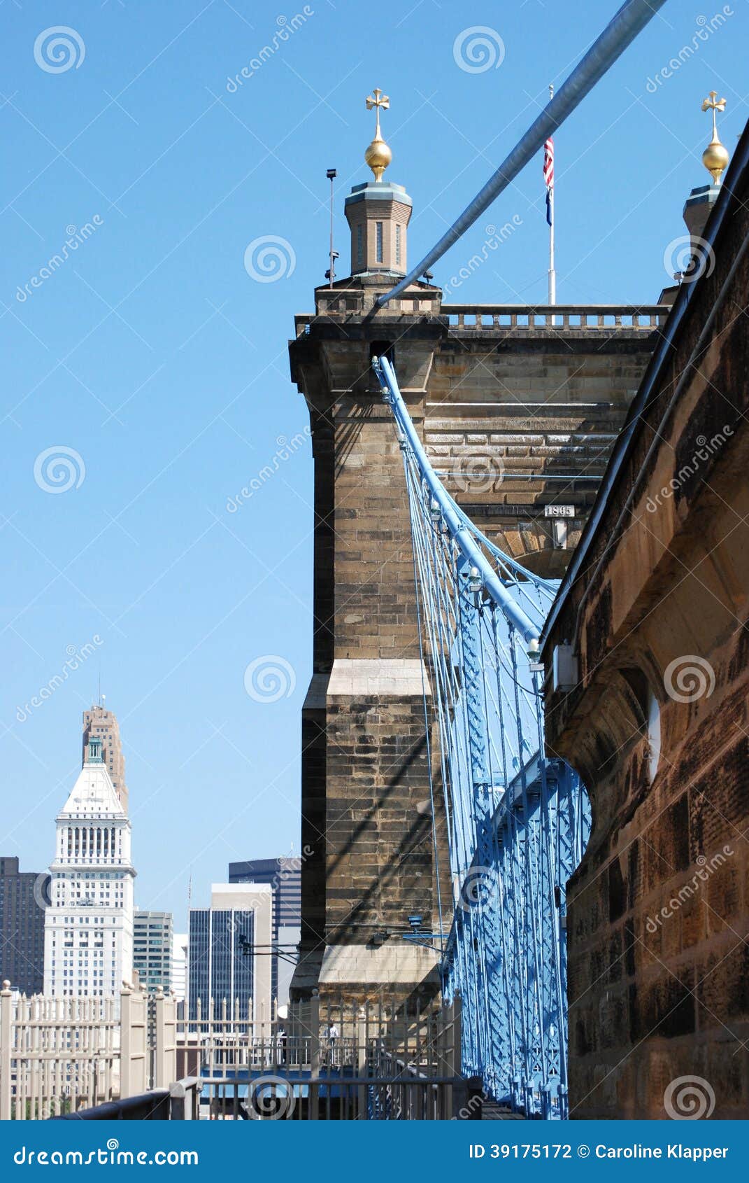 John a. Roebling Bridge into Cincinnati Stock Photo - Image of blue ...