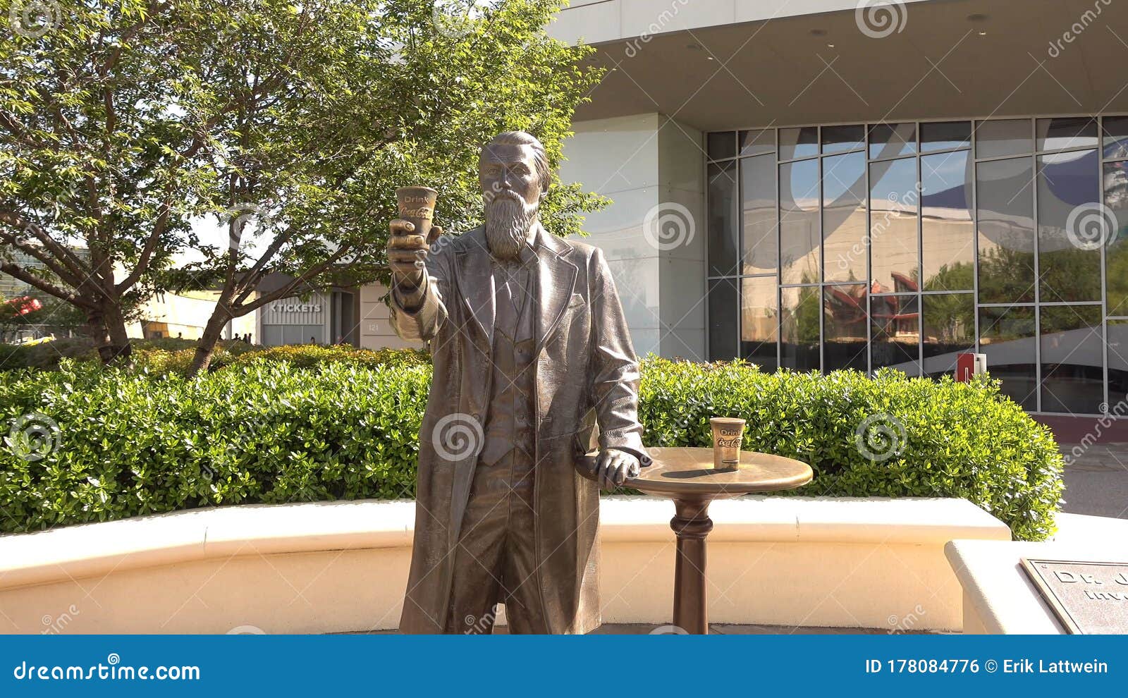 John S Pemberton Statue - Founder of Coca Cola at Coca-Cola World ... John S Pemberton Statue - Founder of Coca Cola at Coca-Cola World ...