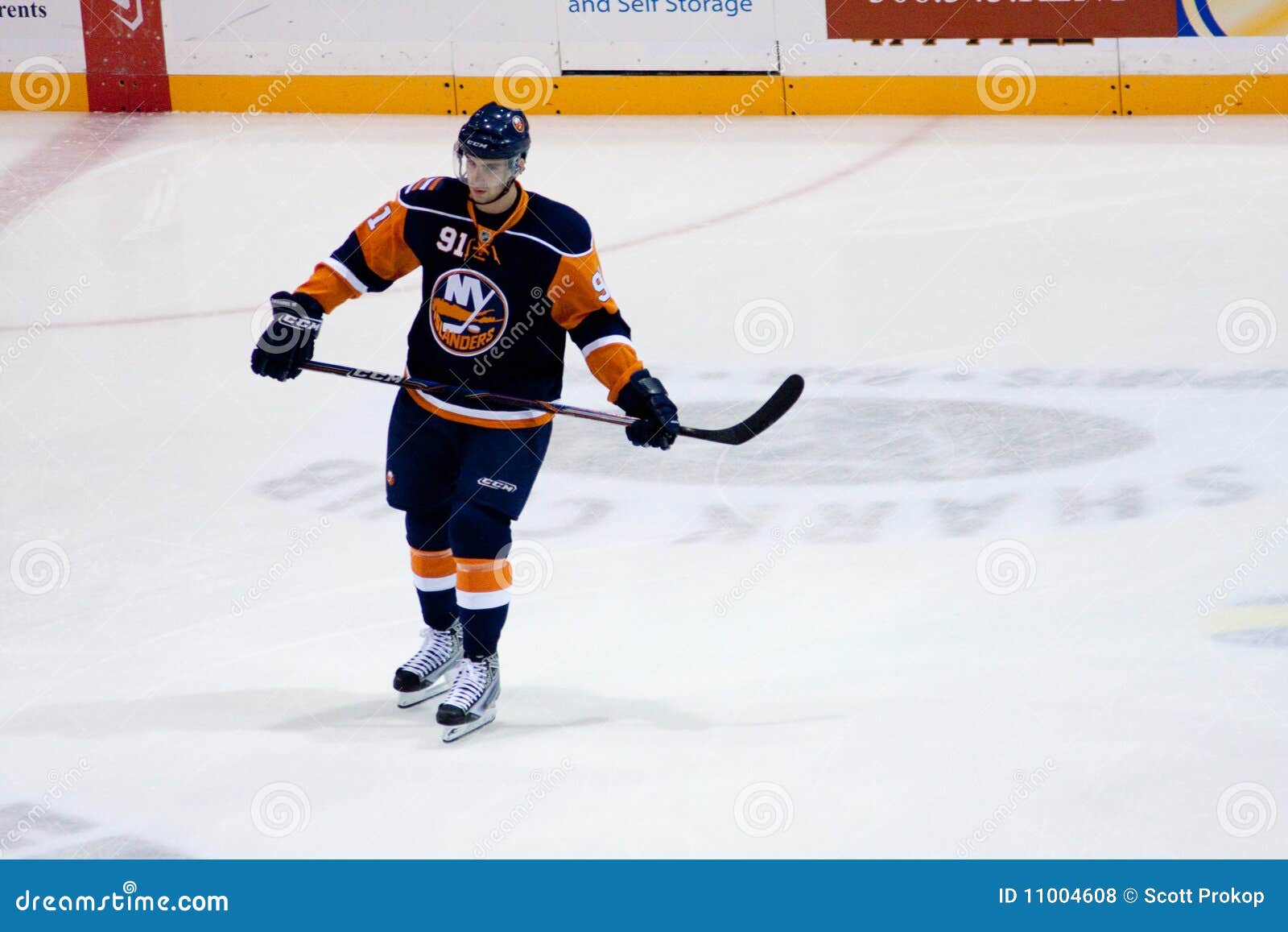 John Tavares of the New York Islanders Editorial Stock Photo - Image of ...