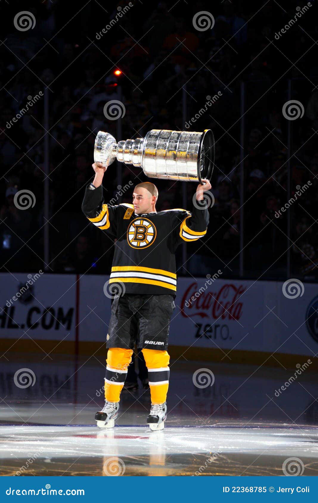Johnny Boychuk Boston Bruins Editorial Image - Image of athlete, johnny ...