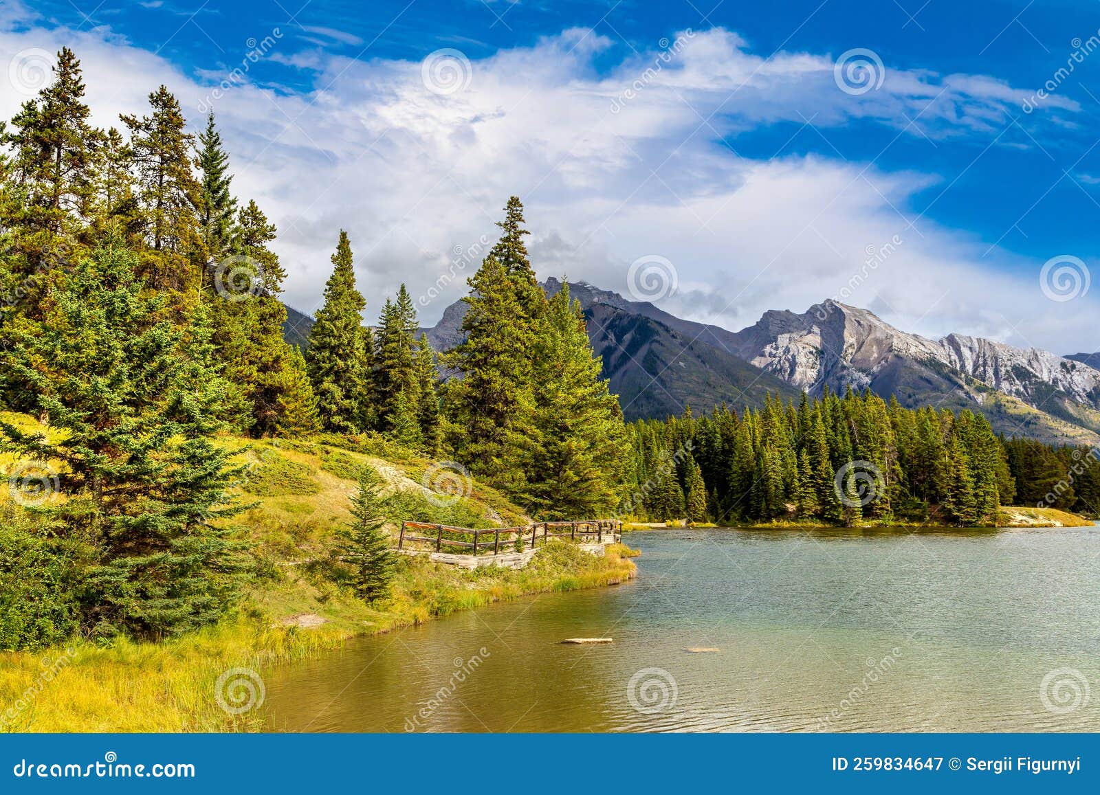 Johnson lake in Banff stock image. Image of johnson - 259834647
