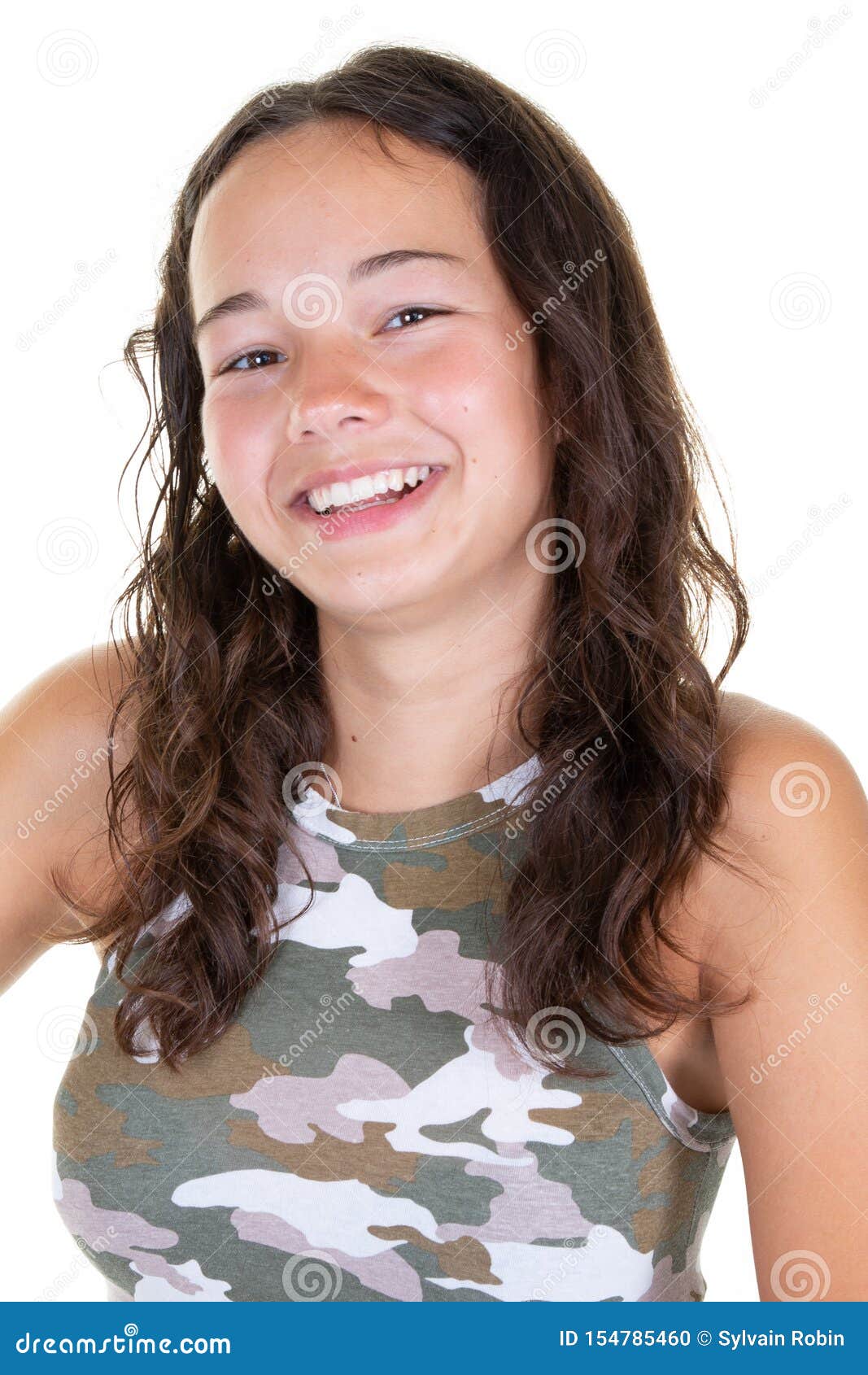 Jolie Fille De Ladolescence Avec De Longs Cheveux Souriant En Grandes