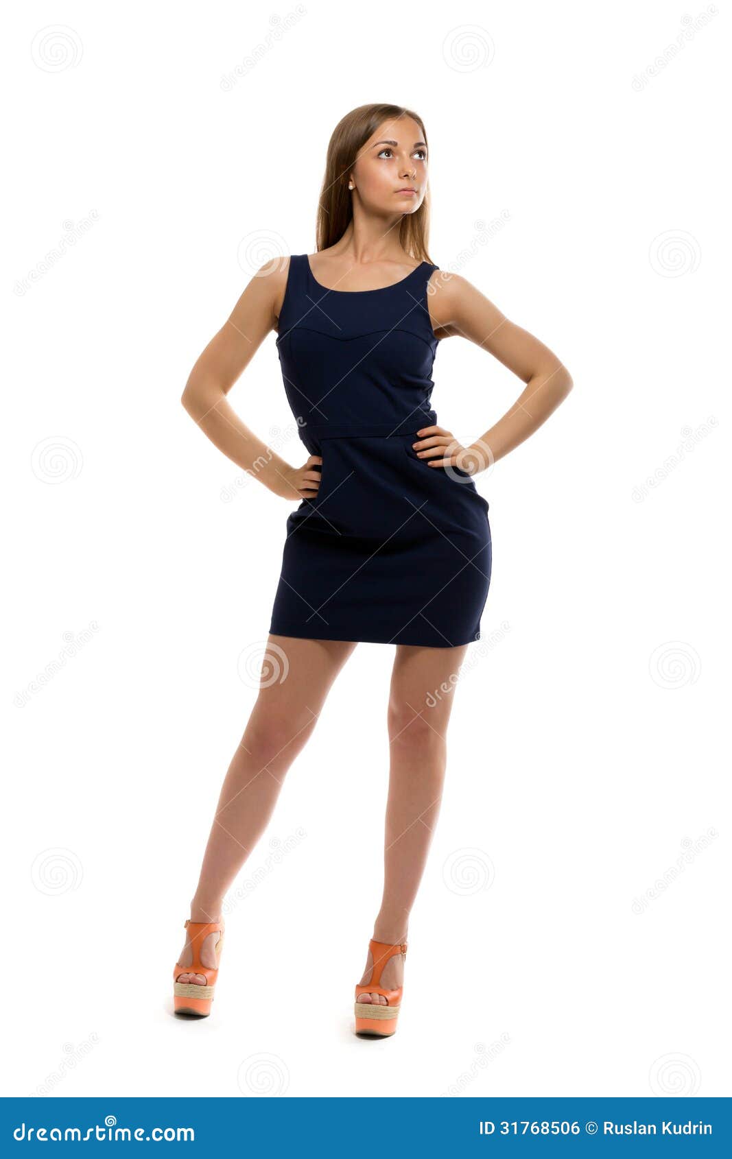 Jolie Fille Mince Dans Une Robe Courte Photo Stock Image Du Beauté