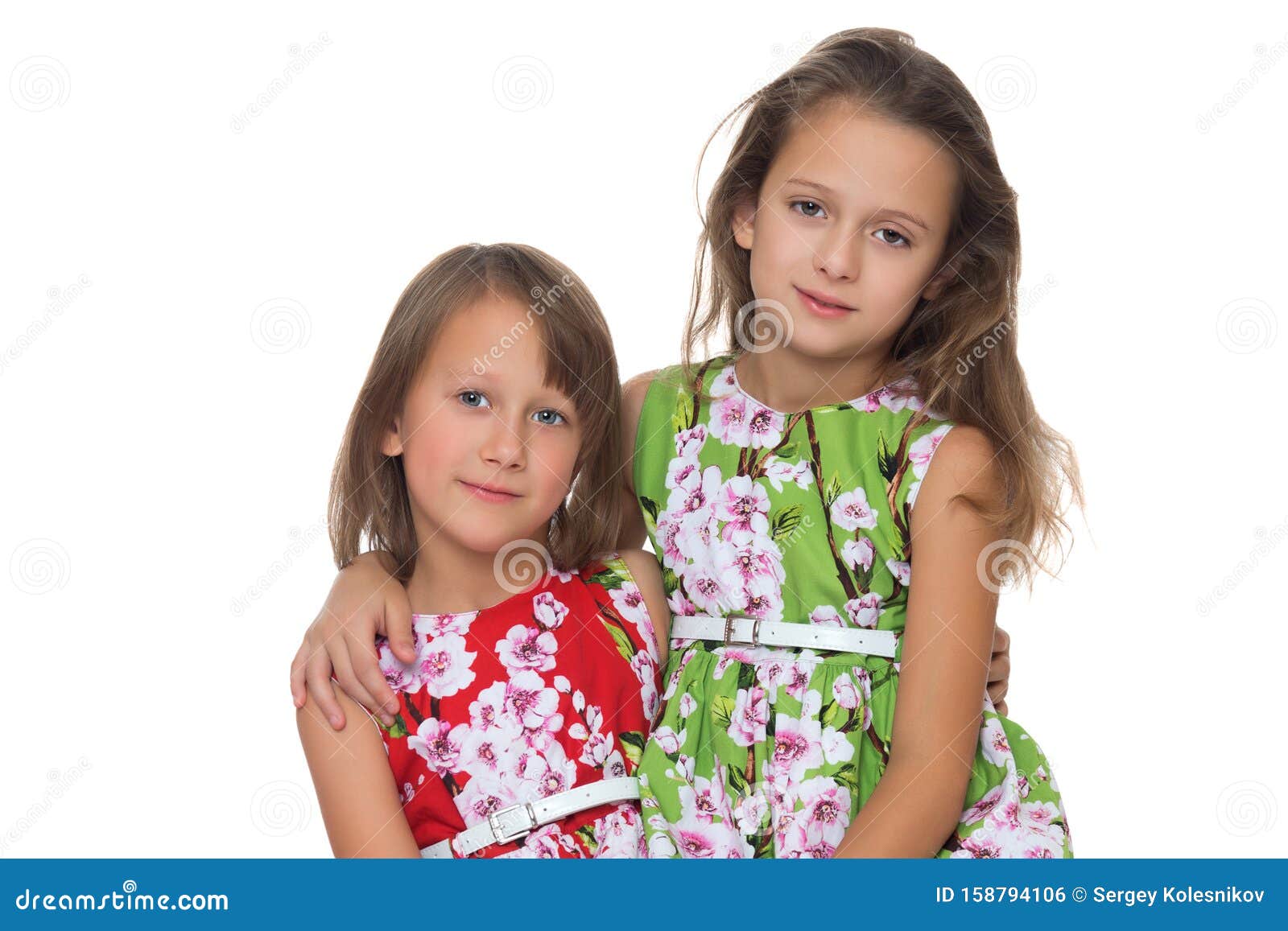 Jolies Filles Soeurs Isolé Sur Fond Blanc Photo Stock Image Du