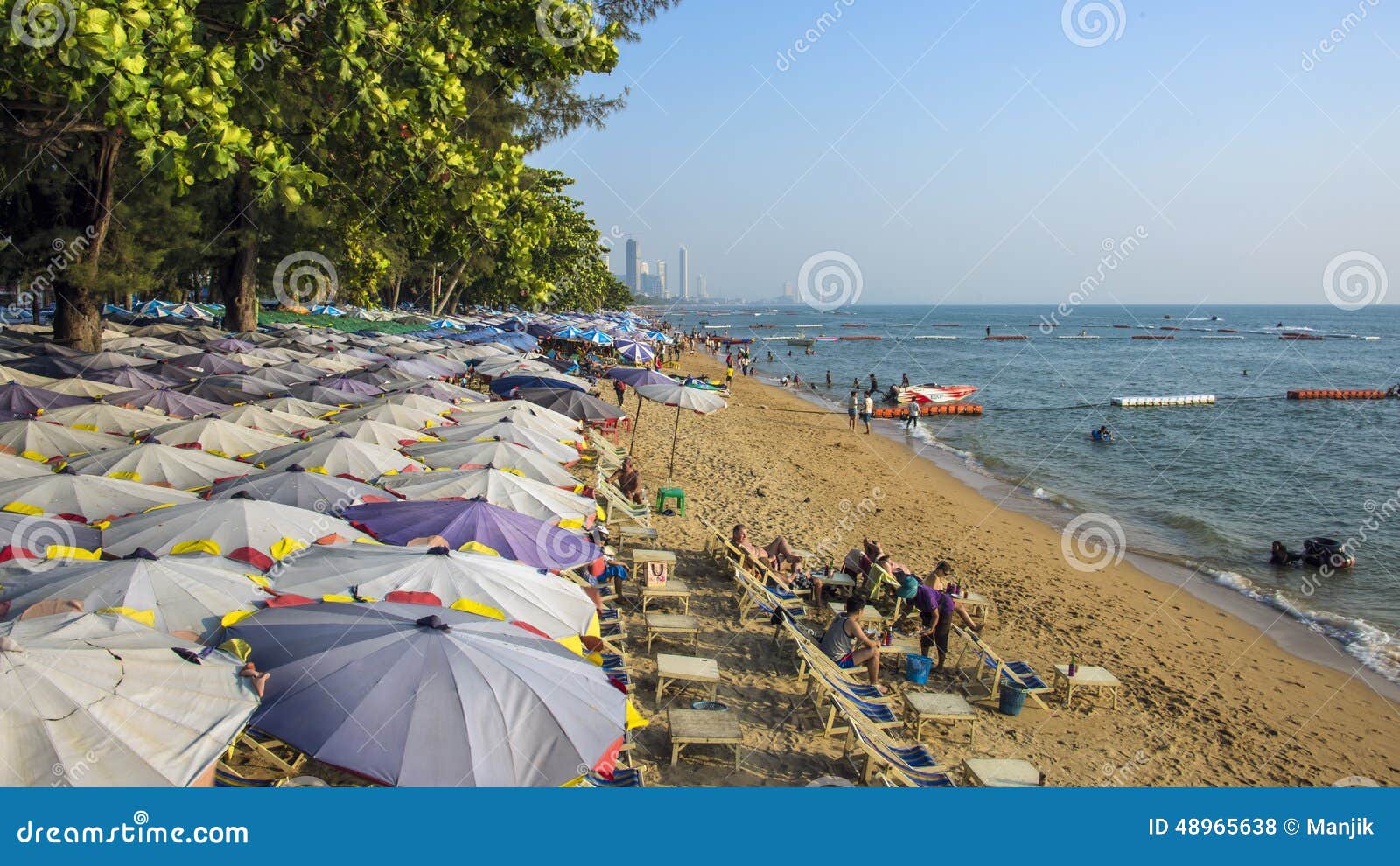Jomtien Beach Pattaya editorial stock photo. Image of complex - 48965638