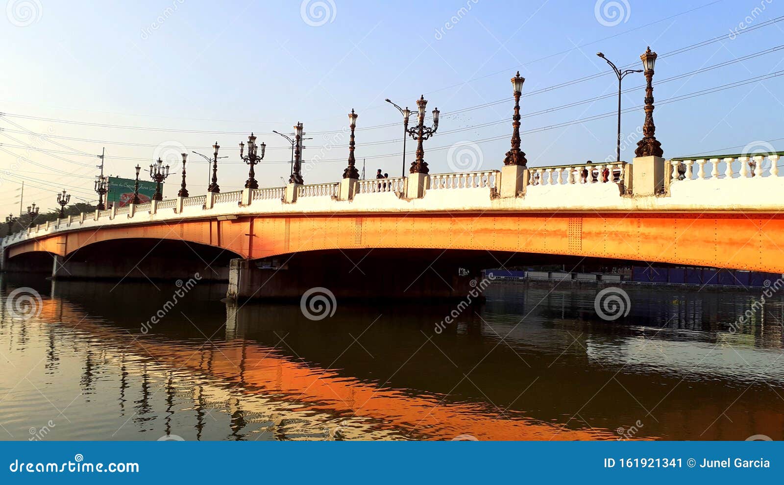 Jones Bridge with the New Lamp Posts Stock Image - Image of mirror ...