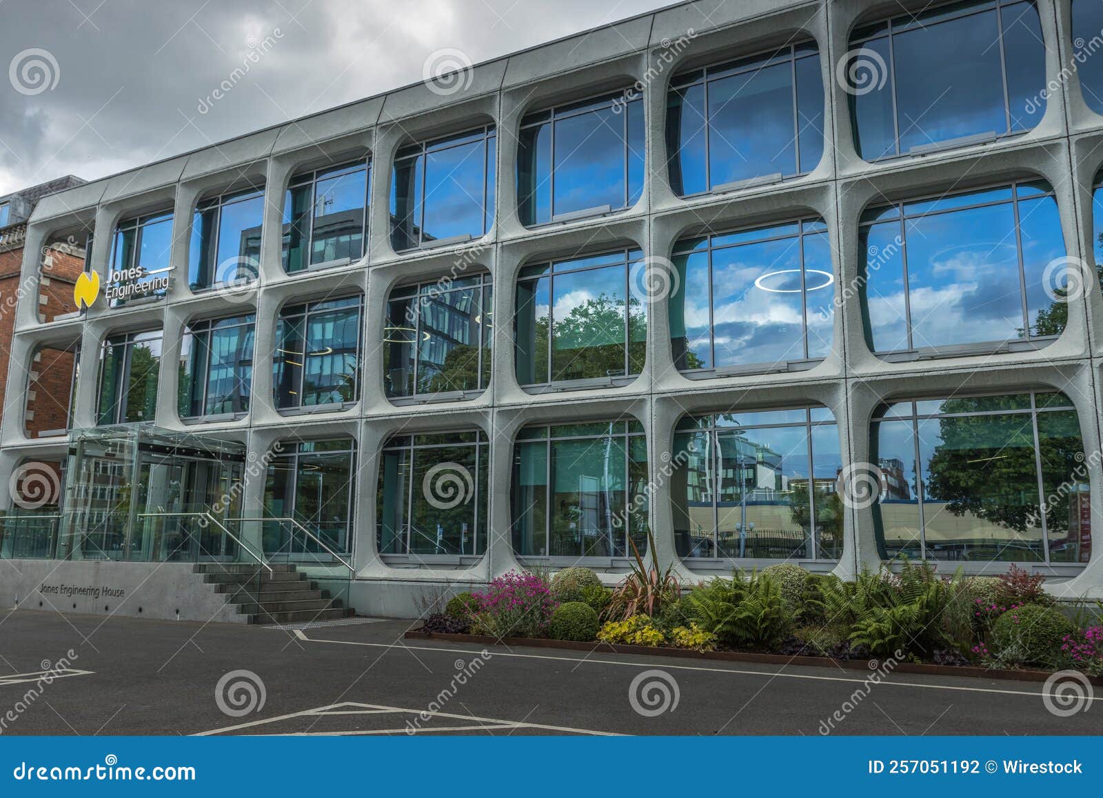 Jones Engineering HQ Building in Dubli Editorial Photography - Image of ...