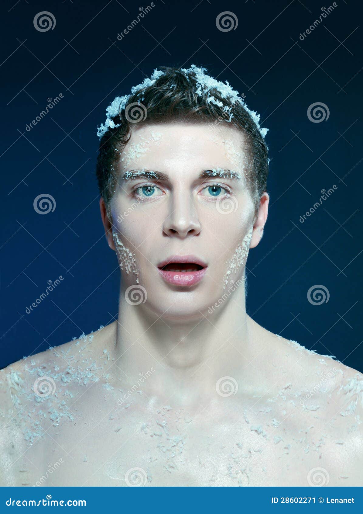 Jonge bevroren mens stock afbeelding. Image of lichaam - 28602271