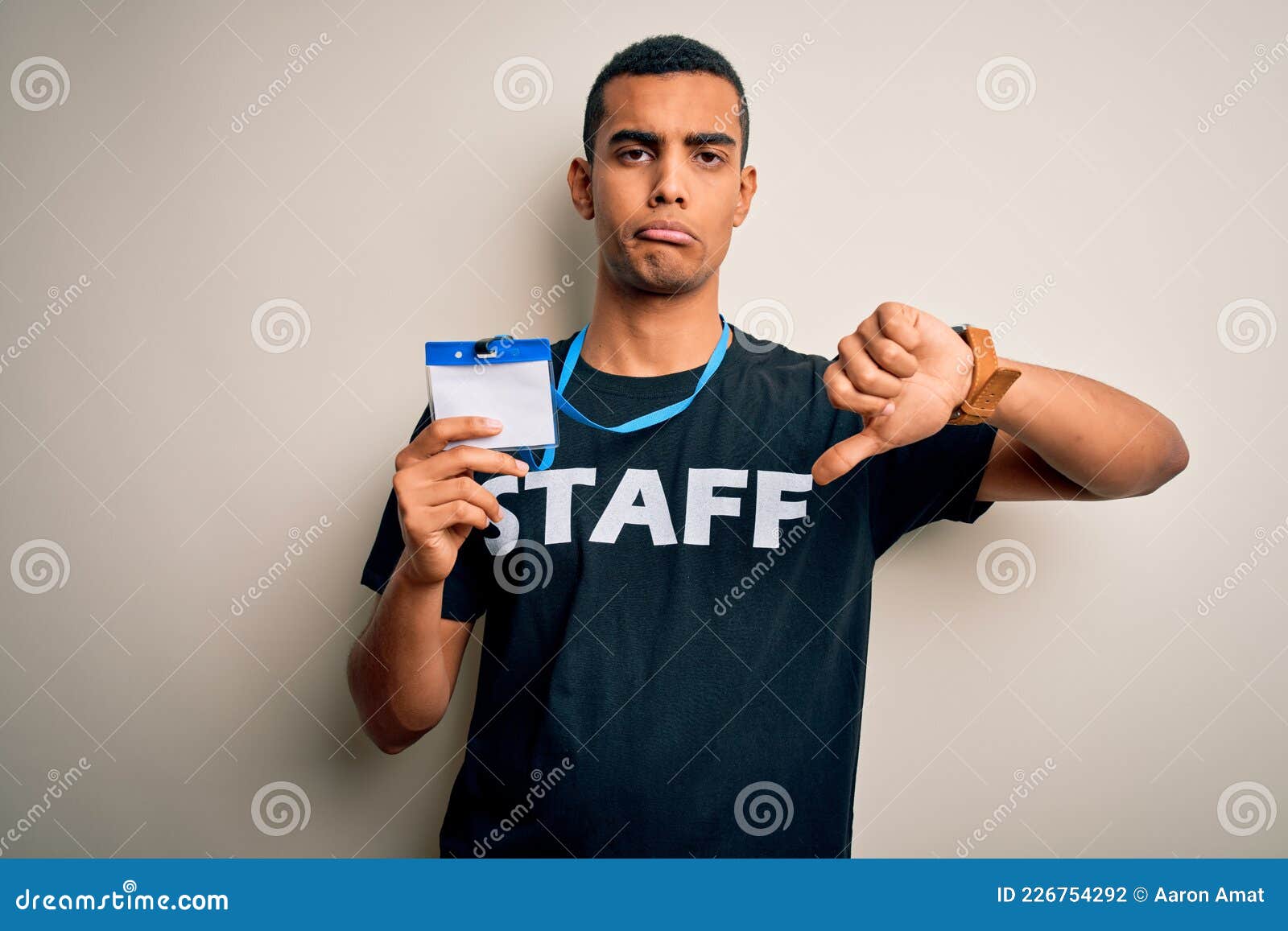 Jonge Knappe Afrikaanse Arbeider Man Met Een Uniform Werktuig Met Een