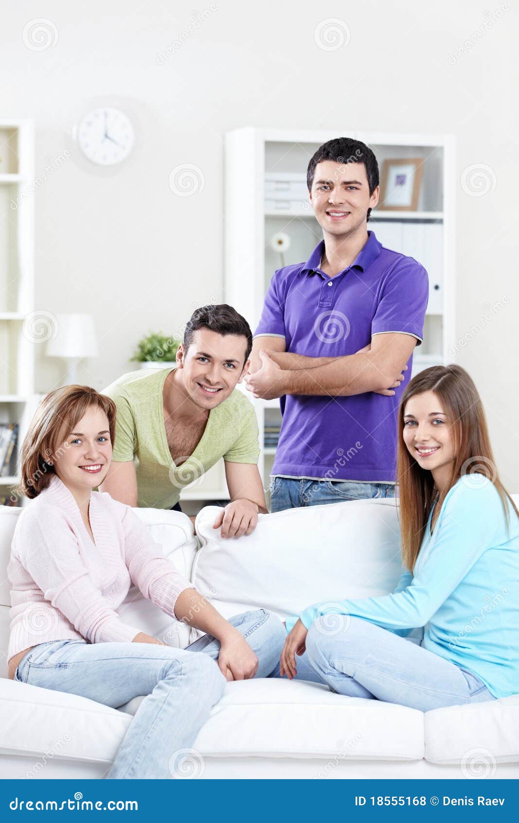 Jonge mensen stock foto. Image of vrijetijdsbesteding - 18555168