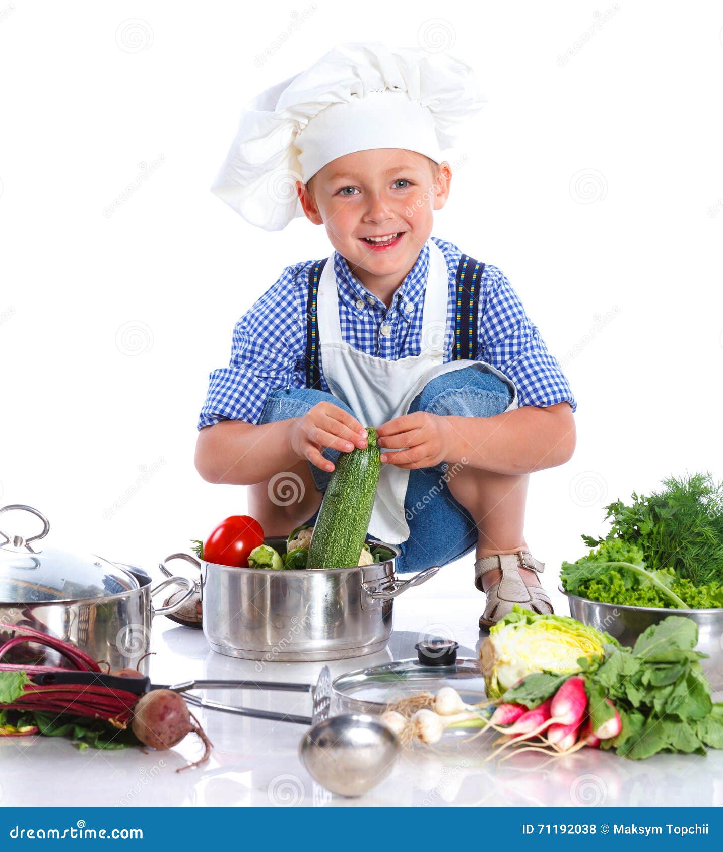 Jongen Kitchener in De Hoed Van De Chef-kok Stock Foto - Image of ...