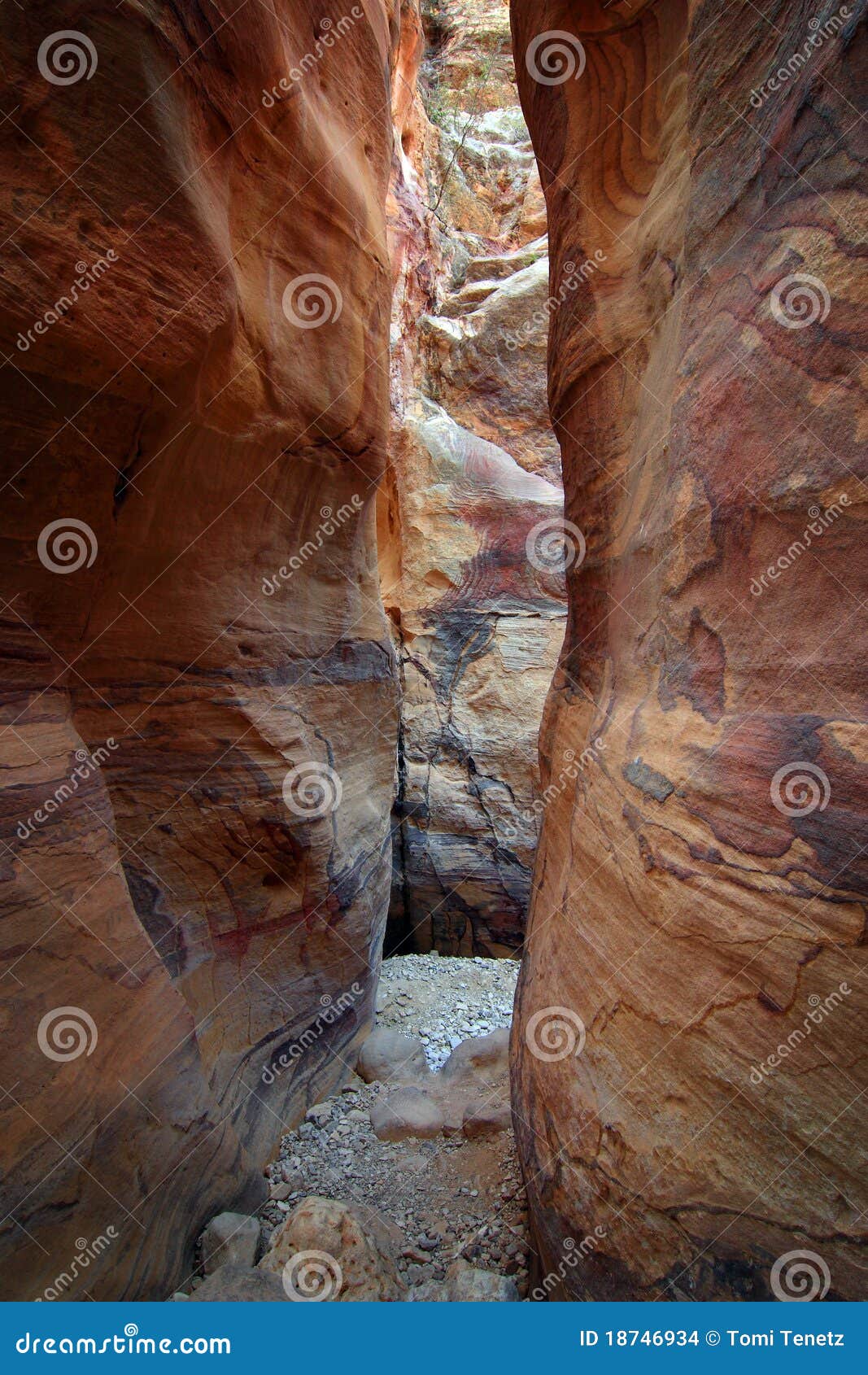 Jordan: Geological Formation in Petra Stock Photo - Image of middle ...