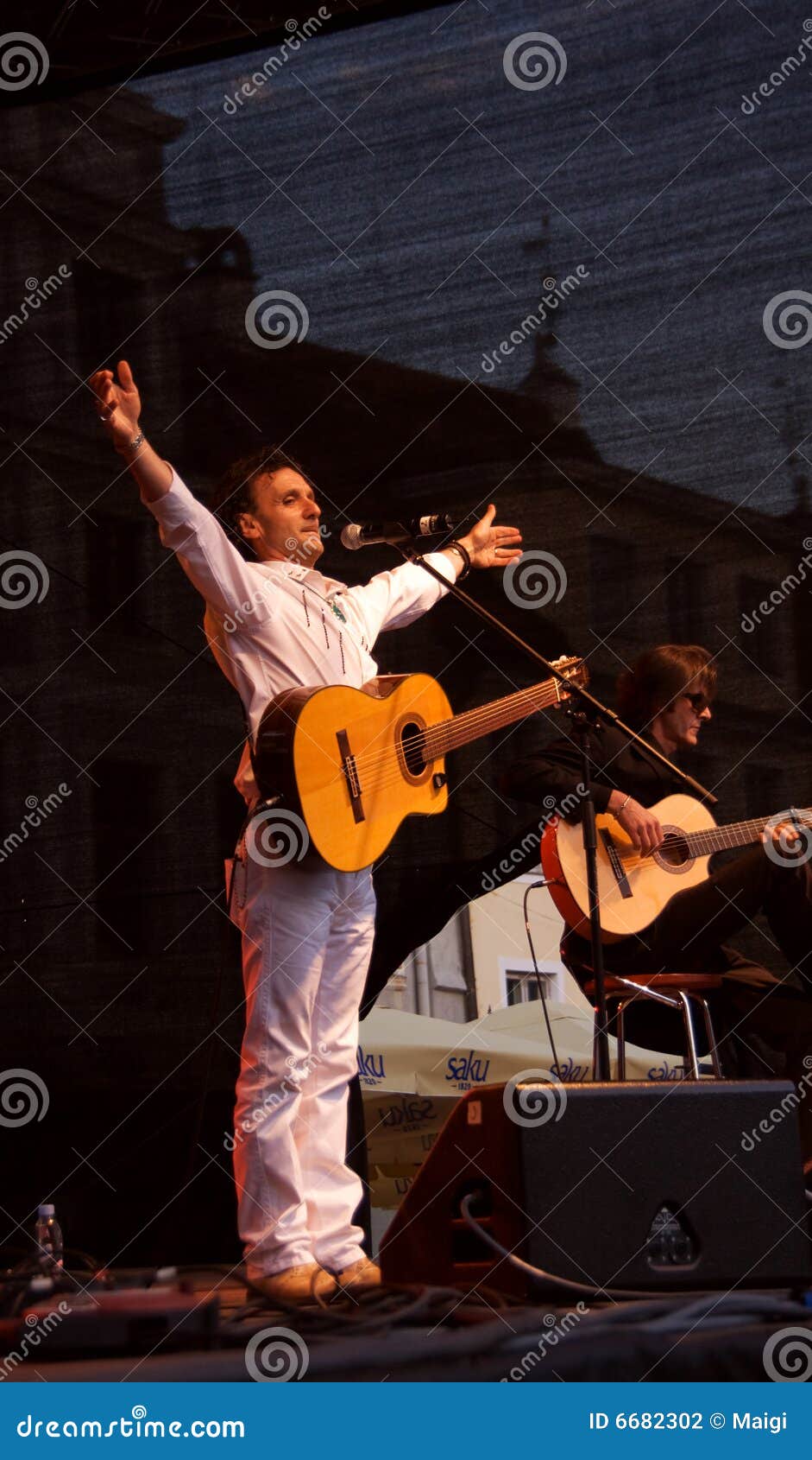 Jose rico sanches 图库摄影片. 图片 包括有 名望, 男性, 音乐, 音乐家, 歌唱家, 节奏 - 6682302