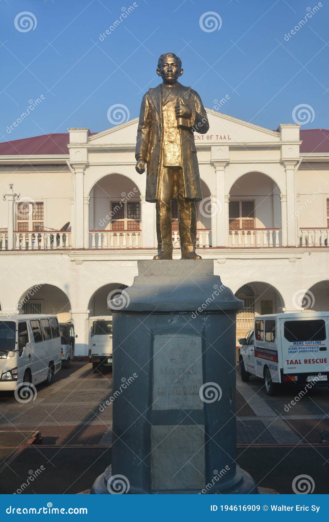 Rizal Statue In Fort Santiago At Intramuros, Manila, Philippines, June ...