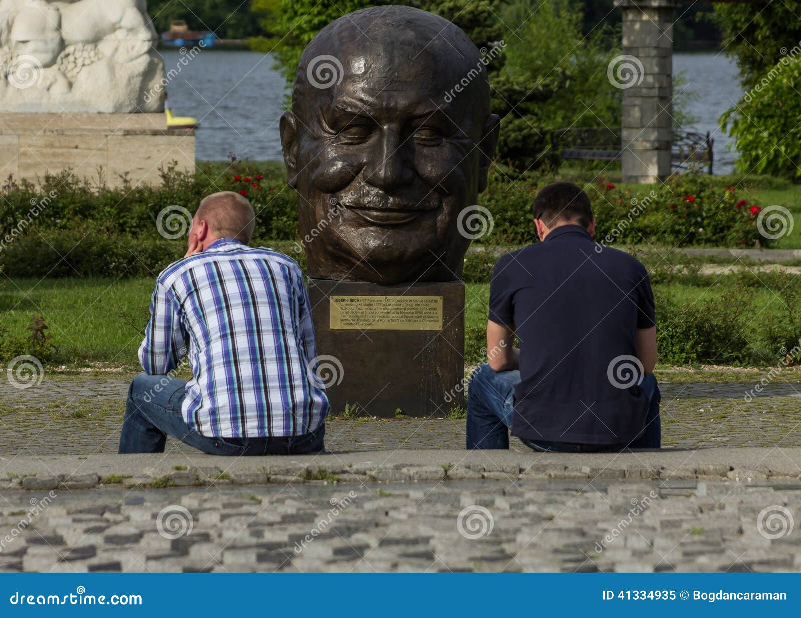Joseph Bech Statue editorial image. Image of monument - 41334935