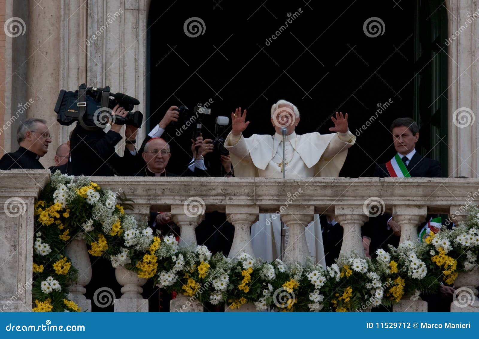 Joseph Ratzinger editorial photography. Image of mass - 11529712