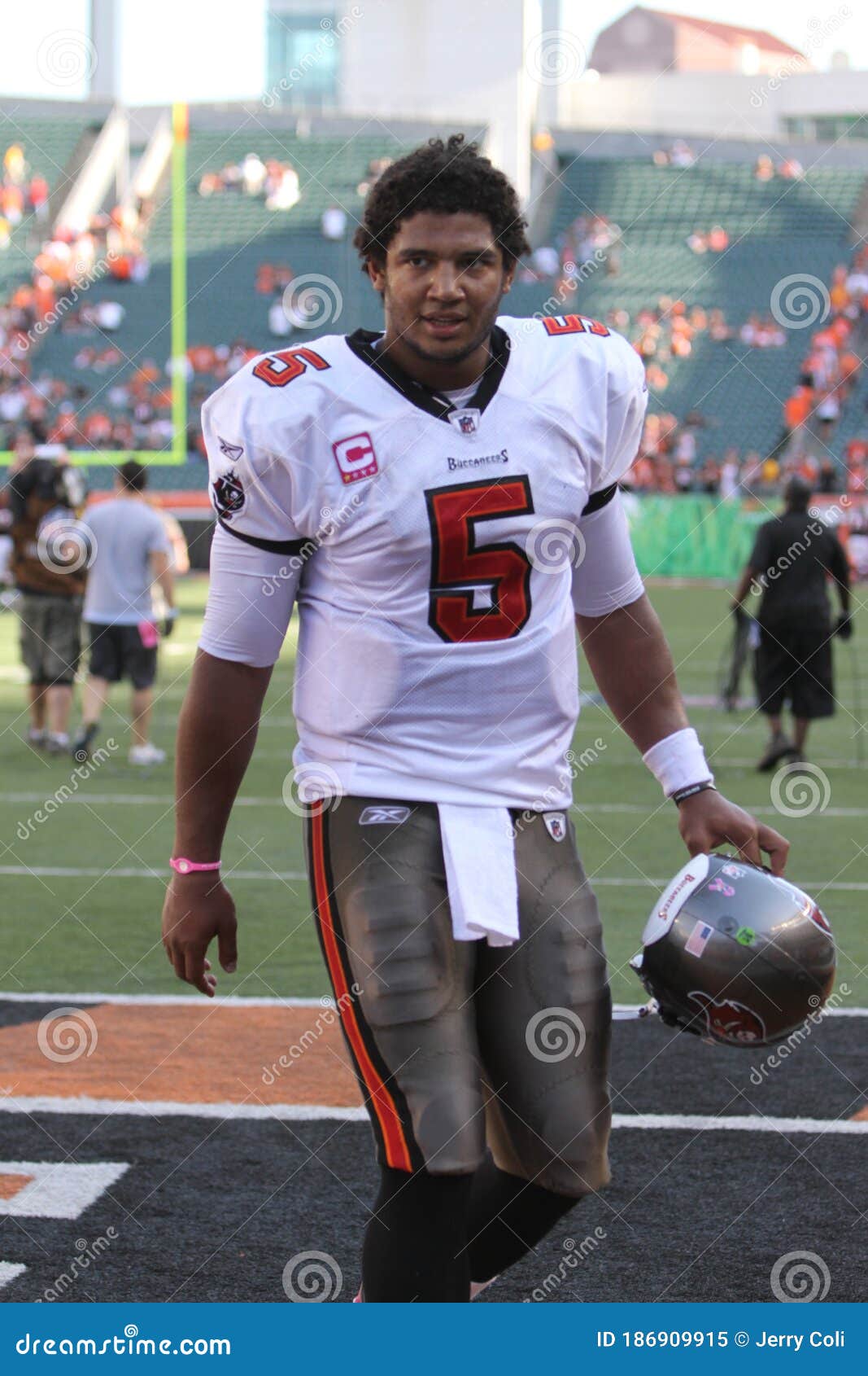 Josh Freeman editorial image. Image of jersey, league - 186909915