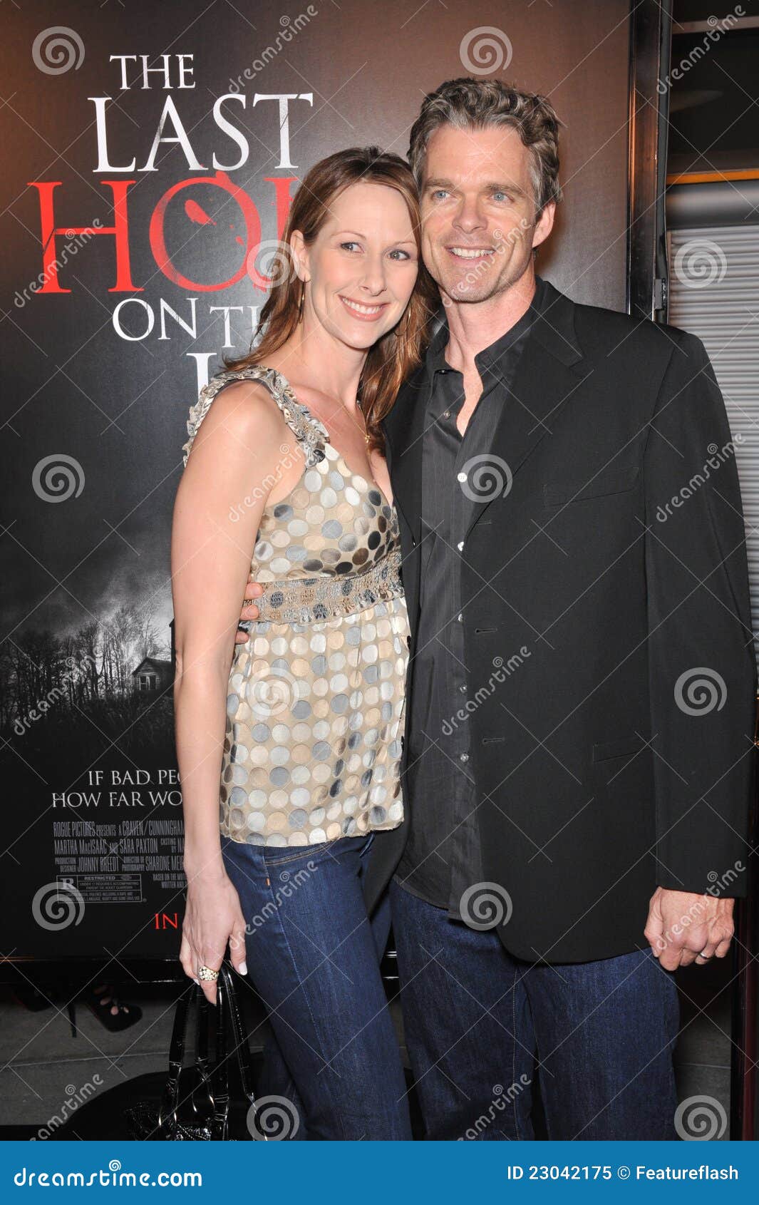 Joshua Cox, Wendy Braun editorial image. Image of left - 23042175