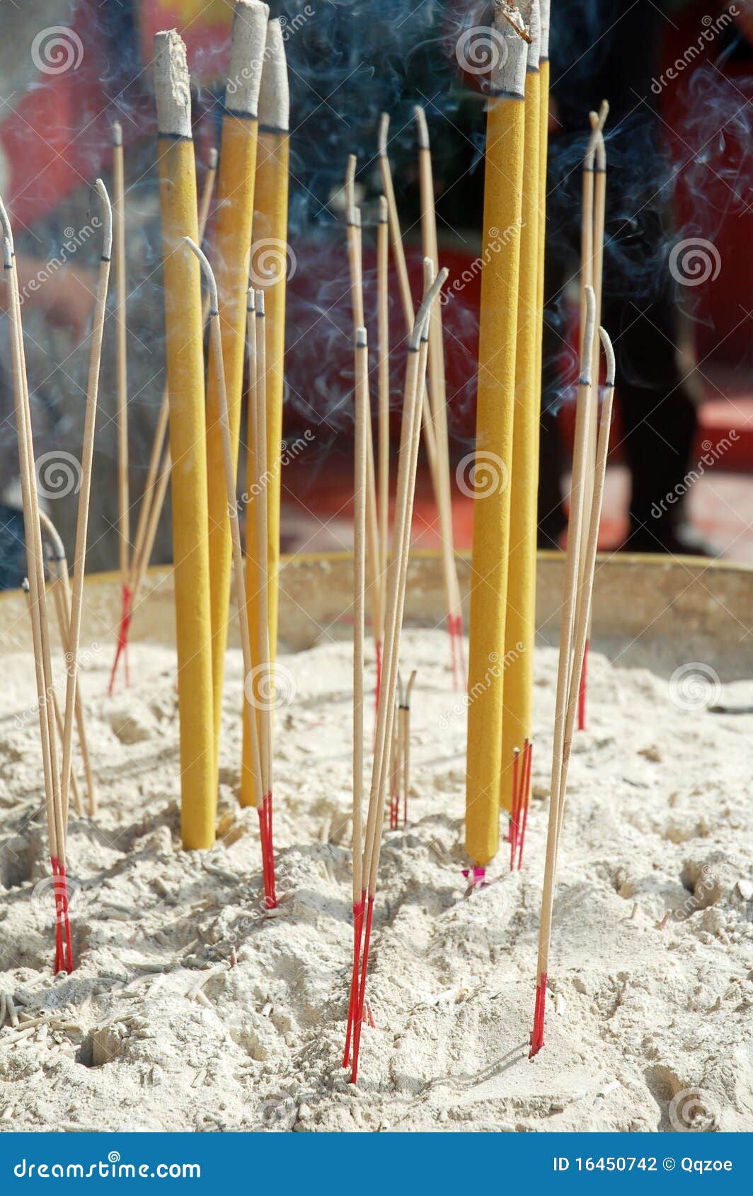 Jossstick arkivfoto. Bild av nytt, tempel, stick, brännskada - 16450742