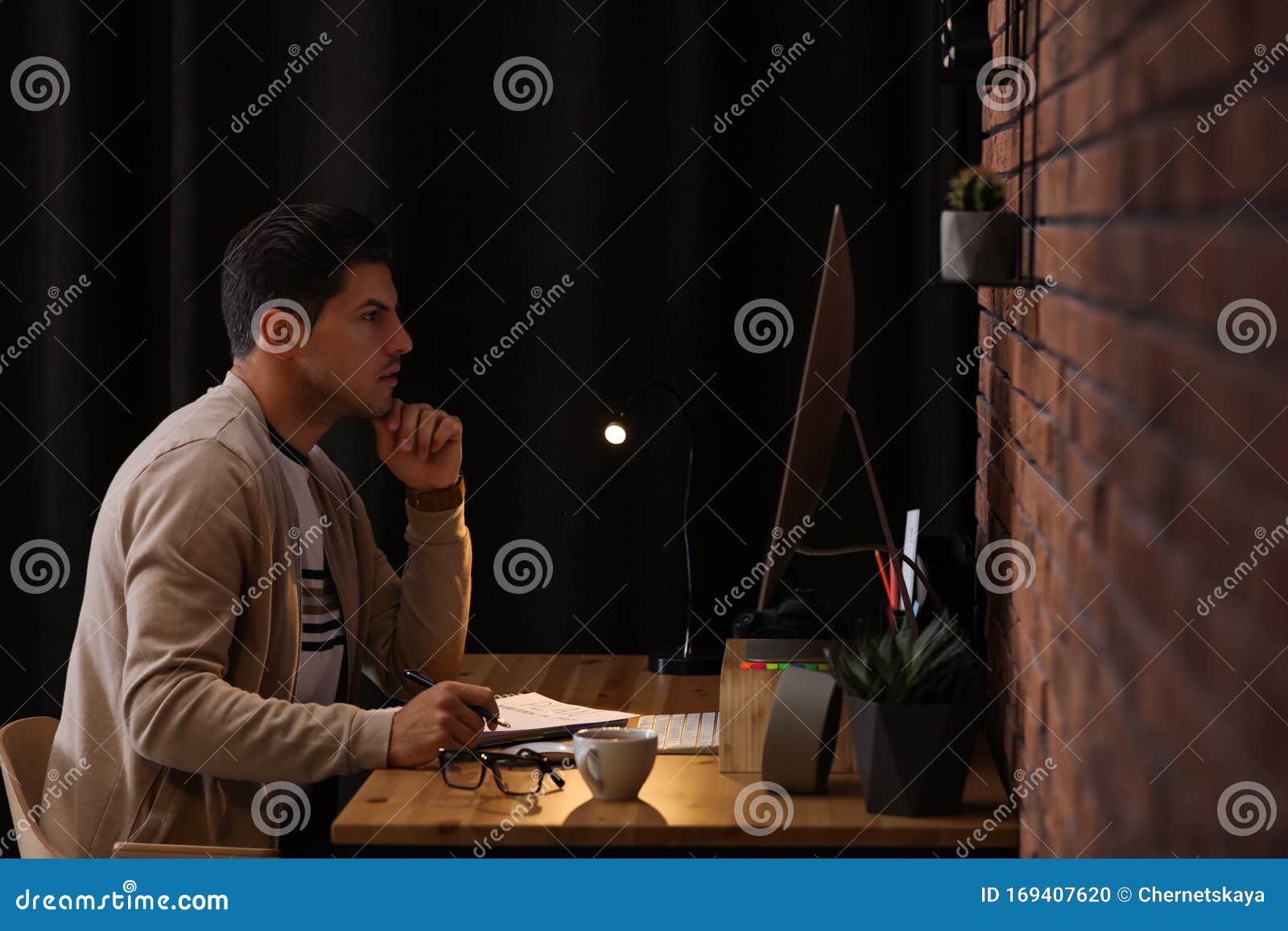 Journalist Working with Computer Stock Photo - Image of online, hipster ...