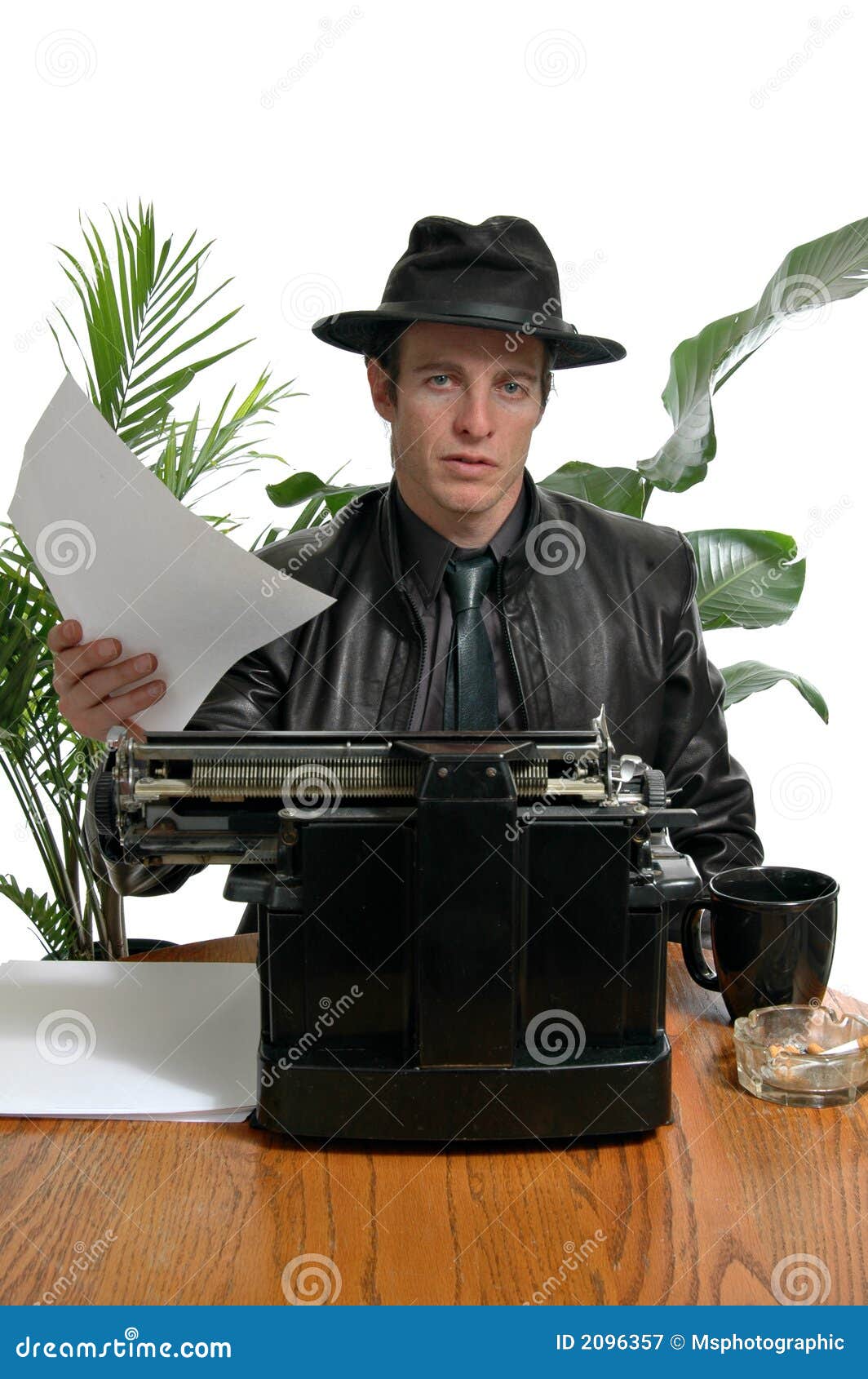 Journaliste ancien image stock. Image du café, sixties - 2096357