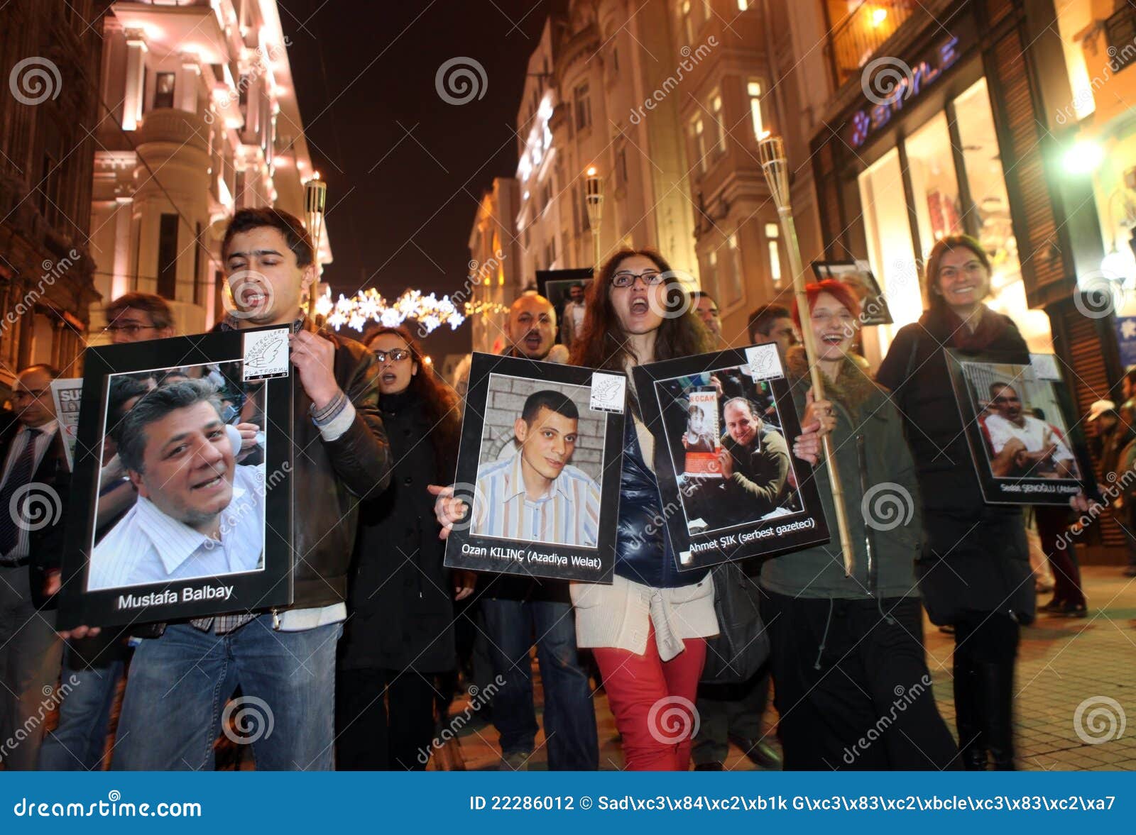 Journalists Protest editorial photography. Image of press - 22286012