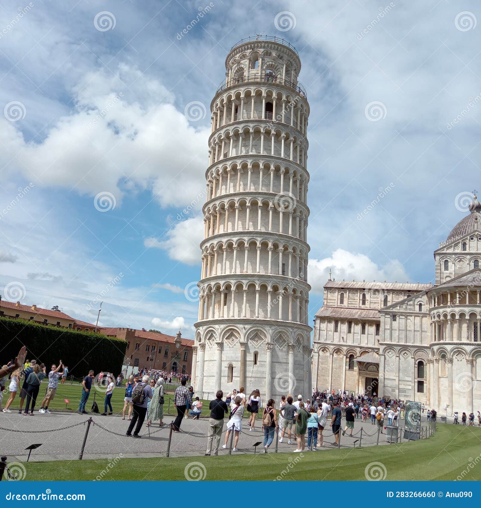 A Journey in Pisa, Watching the Falling Tower Editorial Image - Image ...