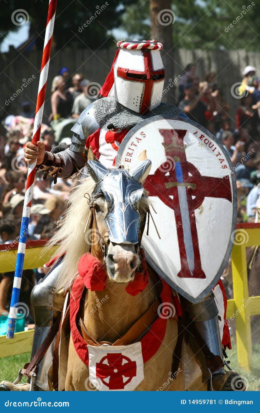 Jousting riddare redaktionell bild. Bild av kors, antikviteten - 14959781