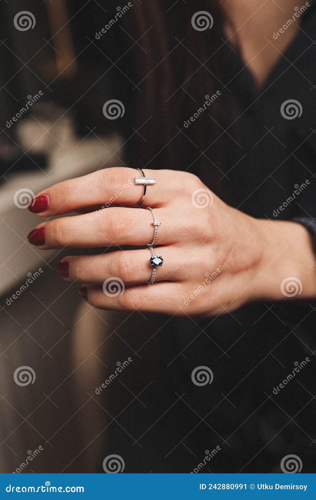 Joyas De Diamantes De Lujo Y Joyas De Moda Imagen de archivo - Imagen ...