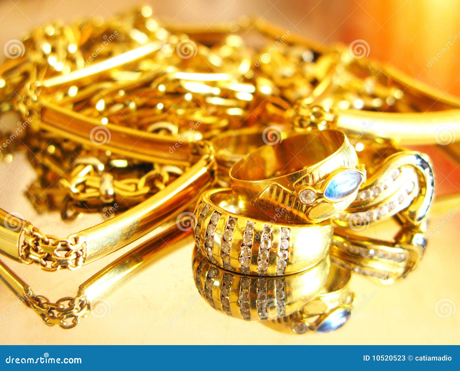 Joyas Del Oro Fotos de archivo - Imagen: 10520523