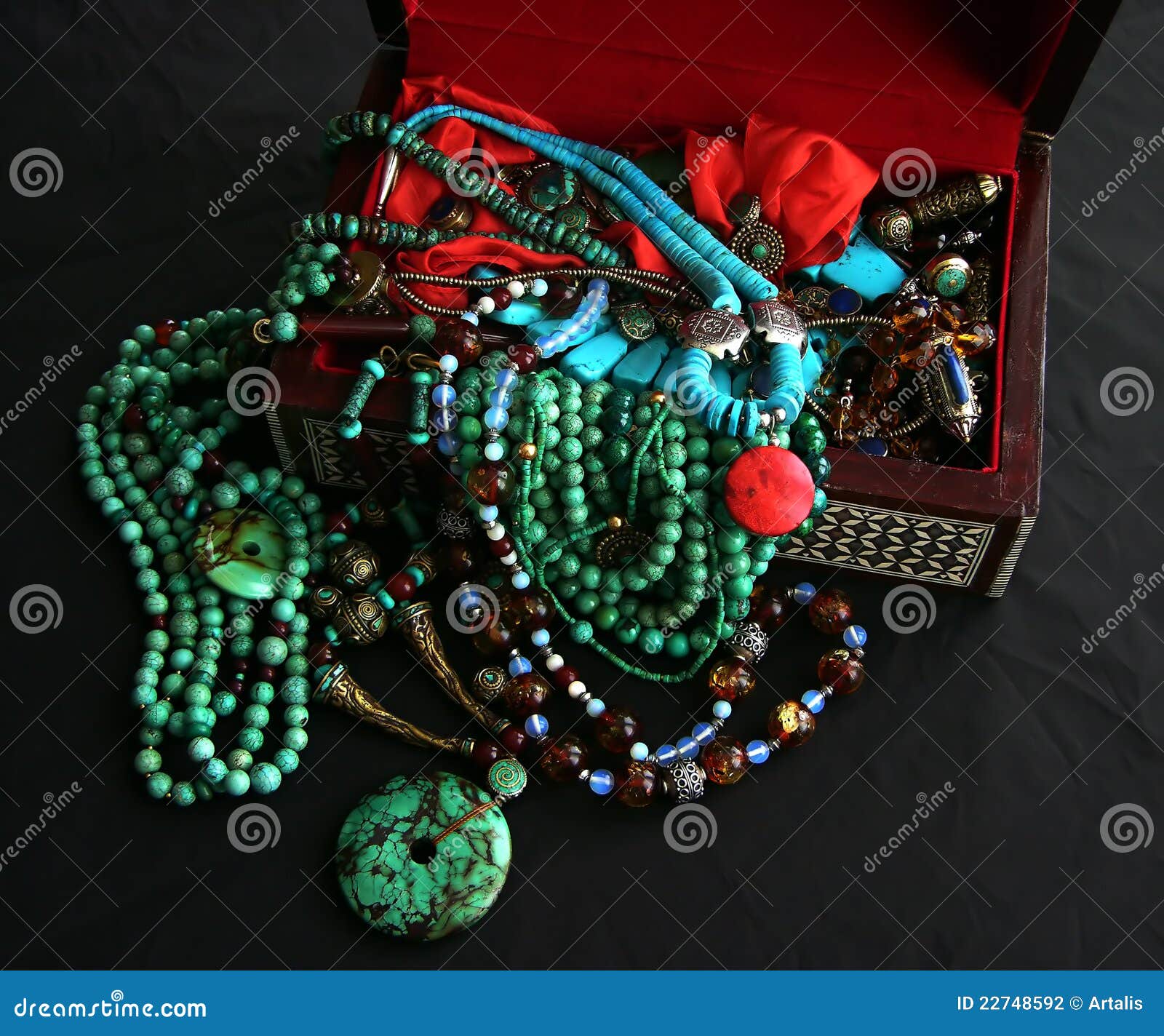 Joyas Y Piedras Preciosas De La Turquesa Foto de archivo - Imagen de ...