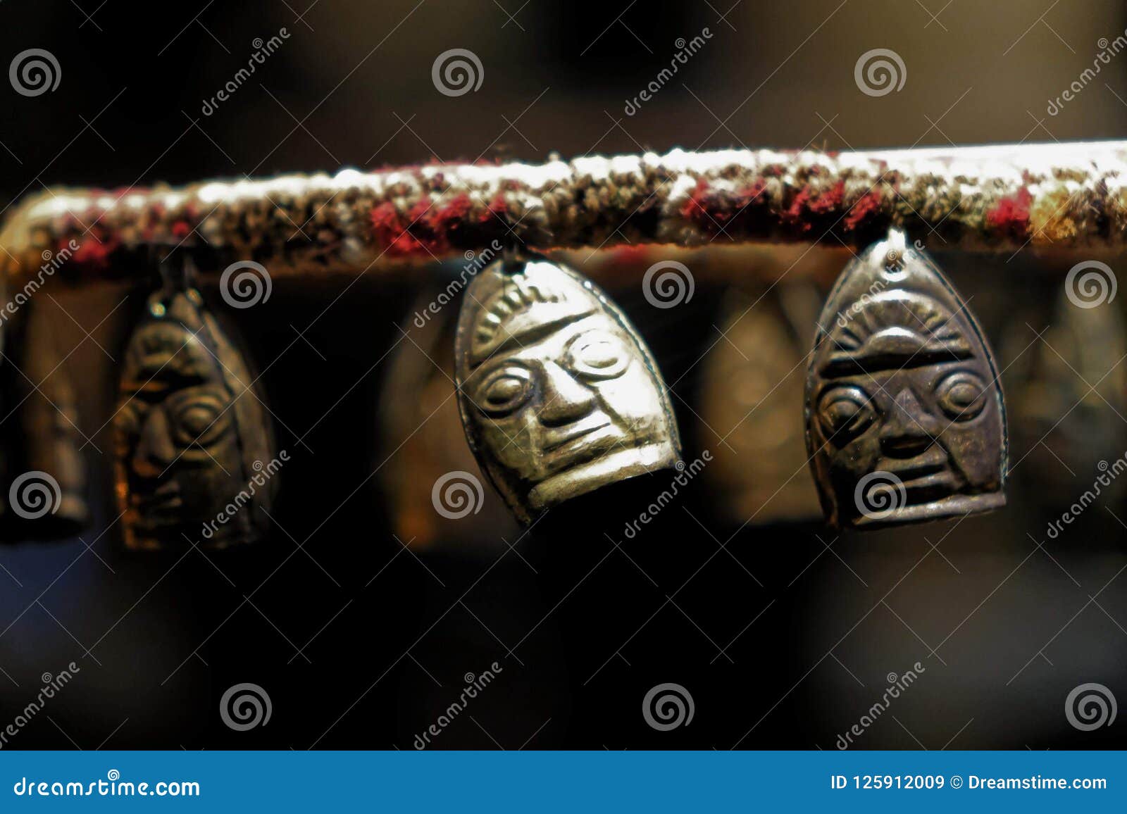 Joyería de los incas imagen de archivo. Imagen de museo - 125912009