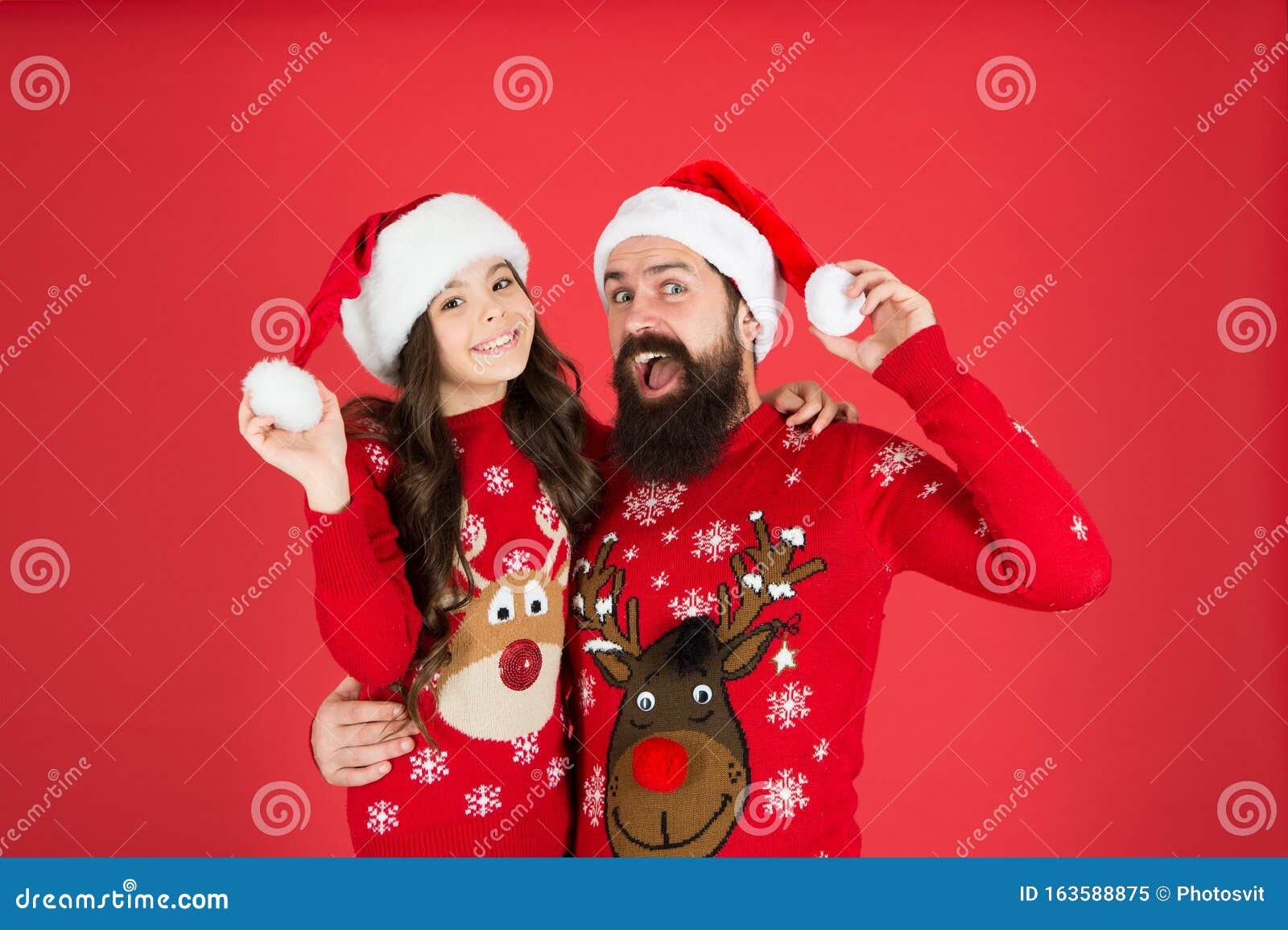 Joyeuses Fêtes Prêt Pour La Nouvelle Année Portrait Familial Fête Dhiver Heureux Père Et Fille