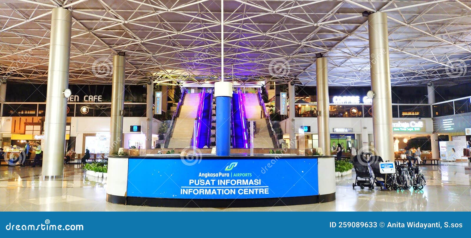 Juanda Airport Surabaya Atmosphere in the Evening Editorial Stock Photo ...