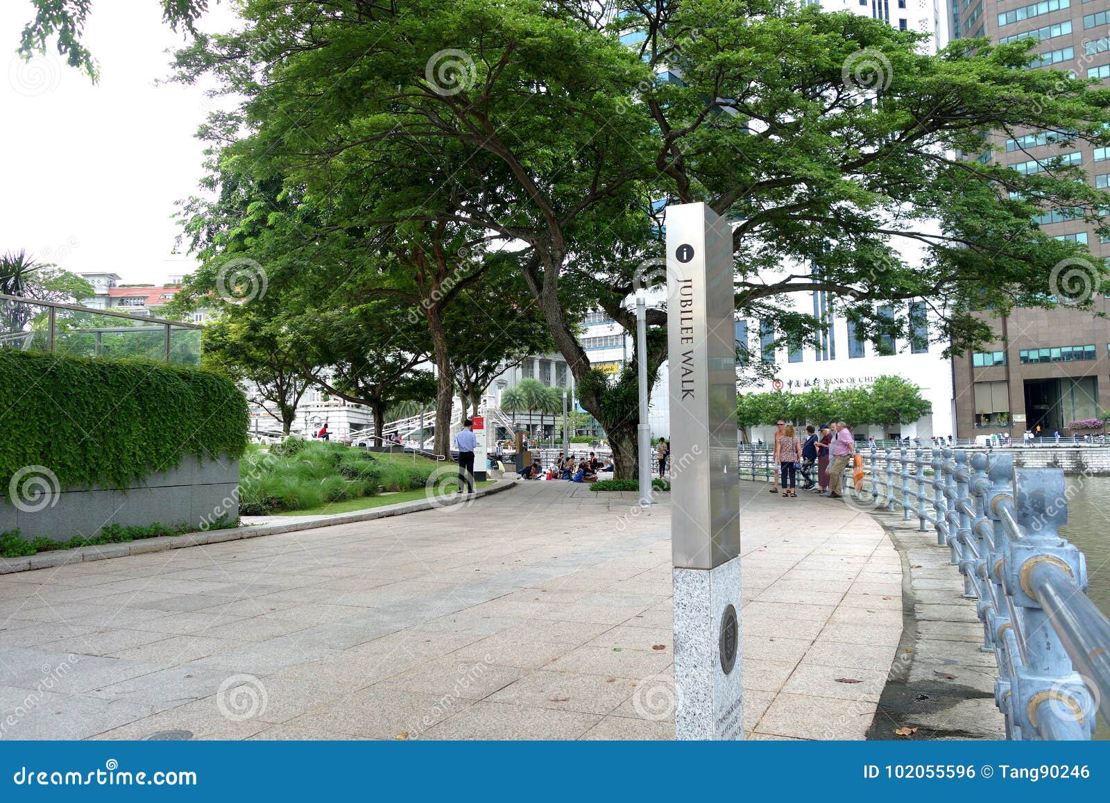 Jubilee Walk Along Singapore River Editorial Photo - Image of city ...