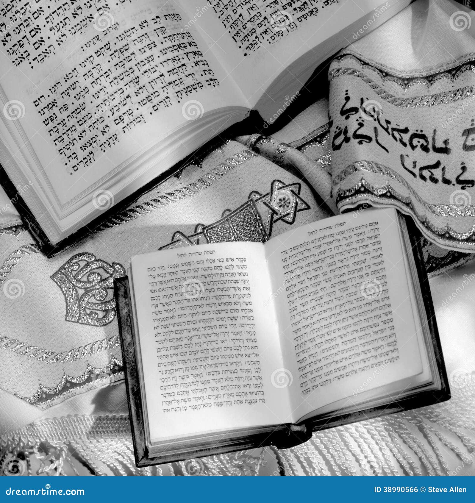 Judendom - Synagoga - Torah Arkivfoto - Bild av sidor, böcker: 38990566