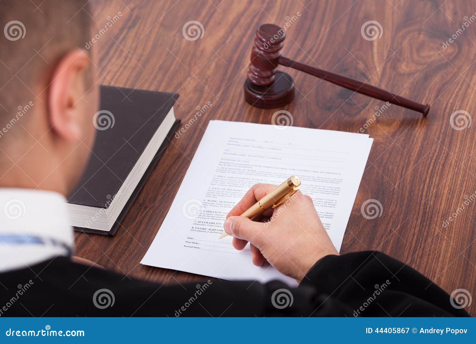Man Signing A Document With A Fountain Pen Stock Photography ...