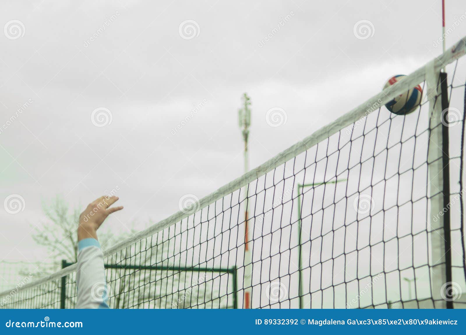 Juego del voleibol fotografía editorial. Imagen de activo - 89332392
