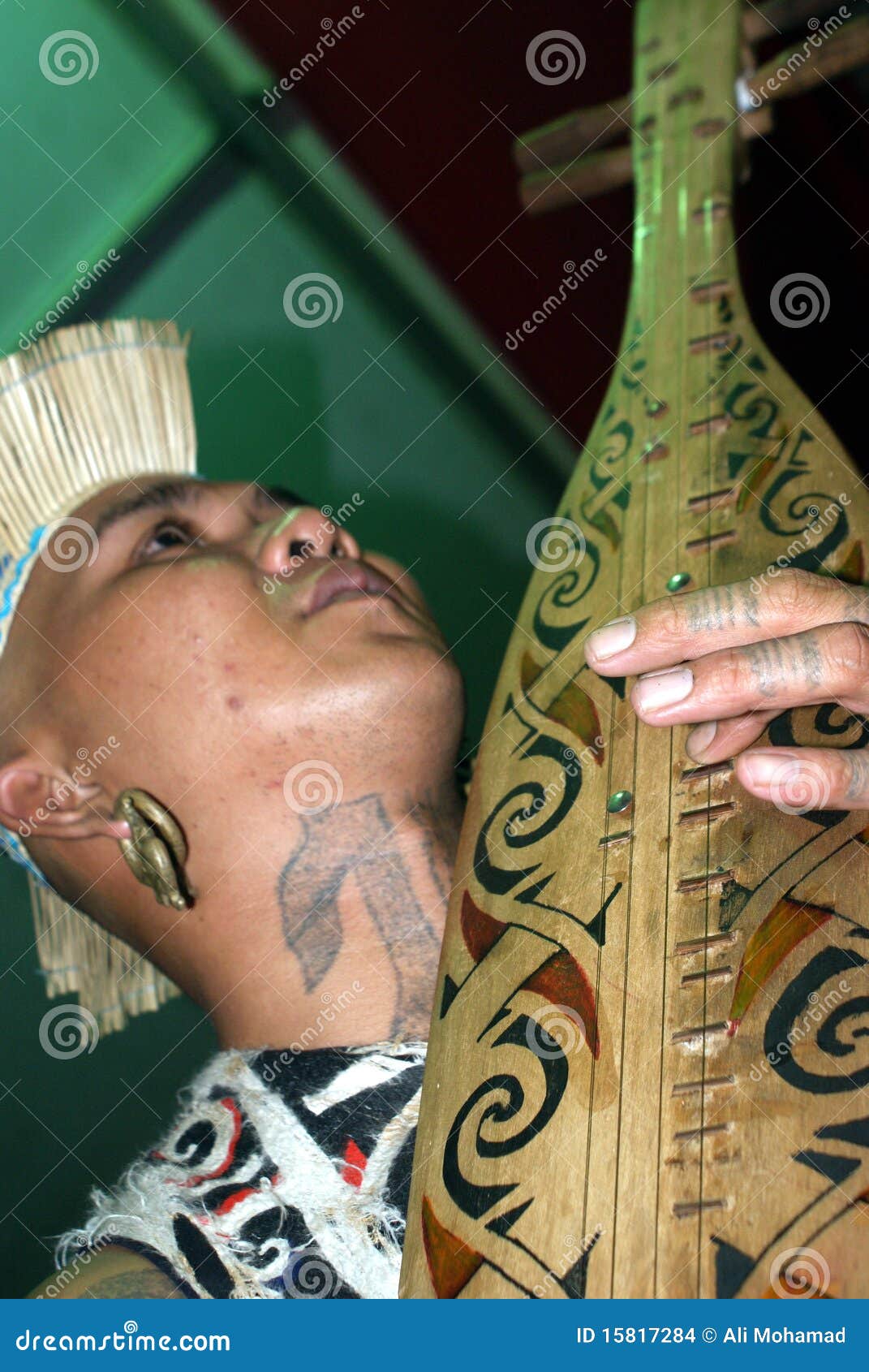 Jugar el sape imagen de archivo editorial. Imagen de étnico - 15817284