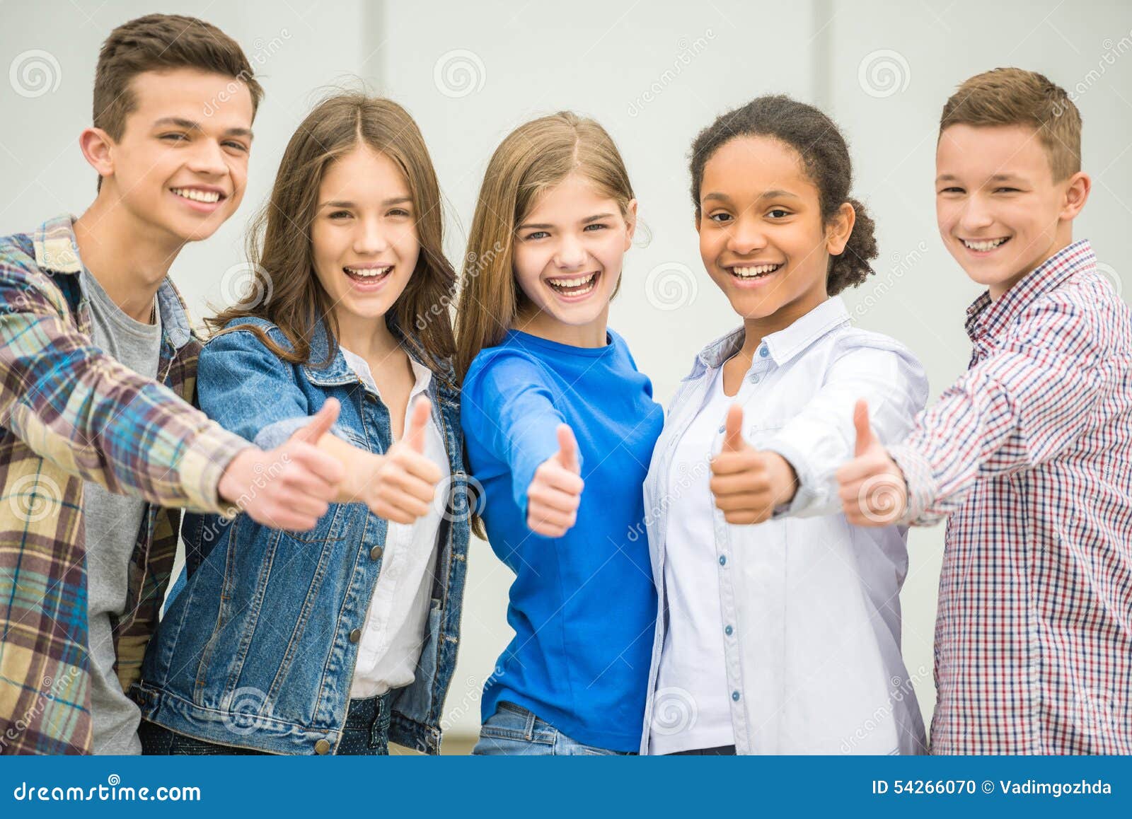 Jugendliche stockfoto. Bild von hochschule, feiertage - 54266070
