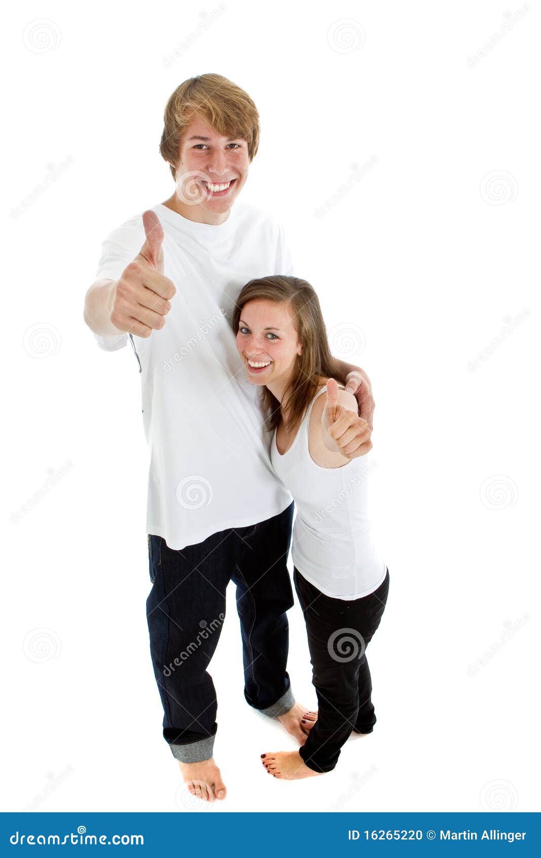 Jugendliche, Die Sich Daumen Zeigen Stockfoto - Bild von lächeln ...