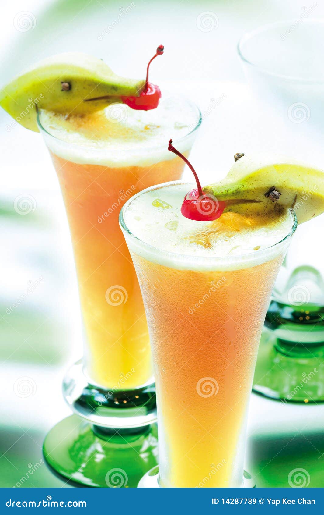 Jugo del melocotón imagen de archivo. Imagen de decorativo - 14287789