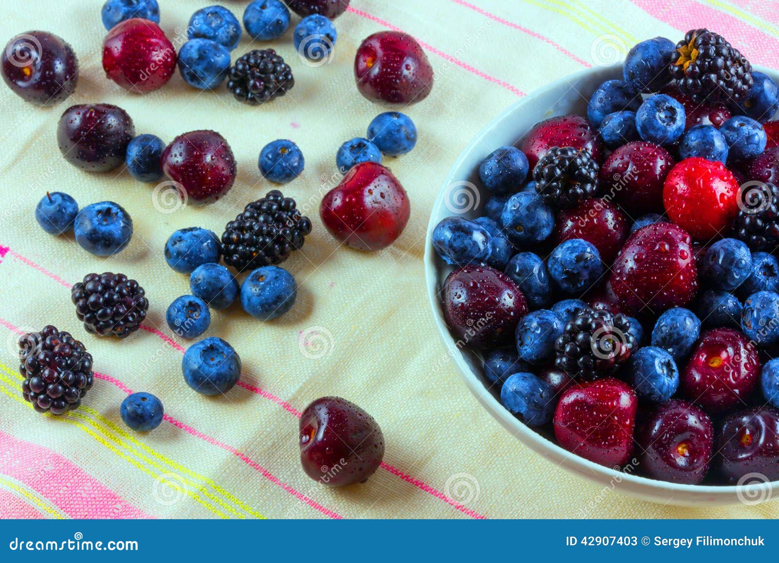 Juicy berries stock image. Image of food, juicy, mixture - 42907403