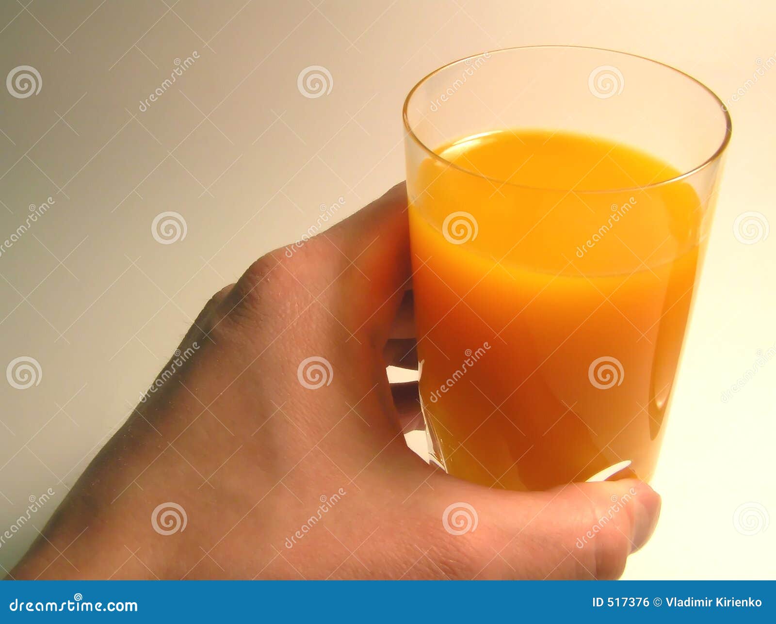 Juis is life_2 stock foto. Image of glas, lamphouder, drank - 517376