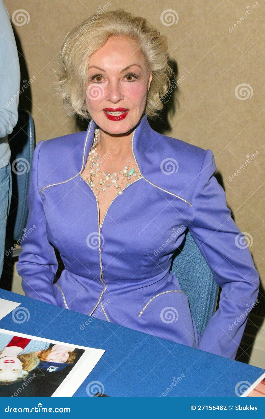 Julie Newmar 2022