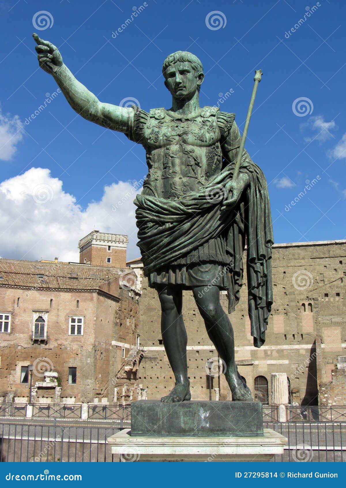 Julius Caesar Statue stock photo. Image of pointing, caesar - 27295814