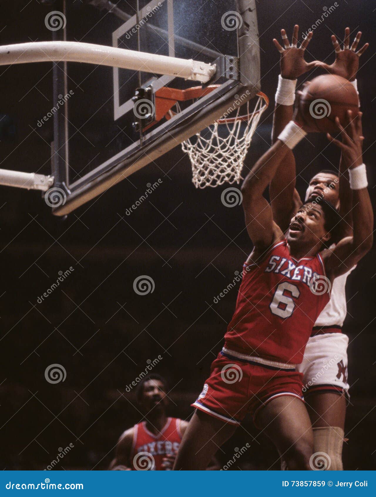 Julius Erving image stock éditorial. Image du légende - 73857859