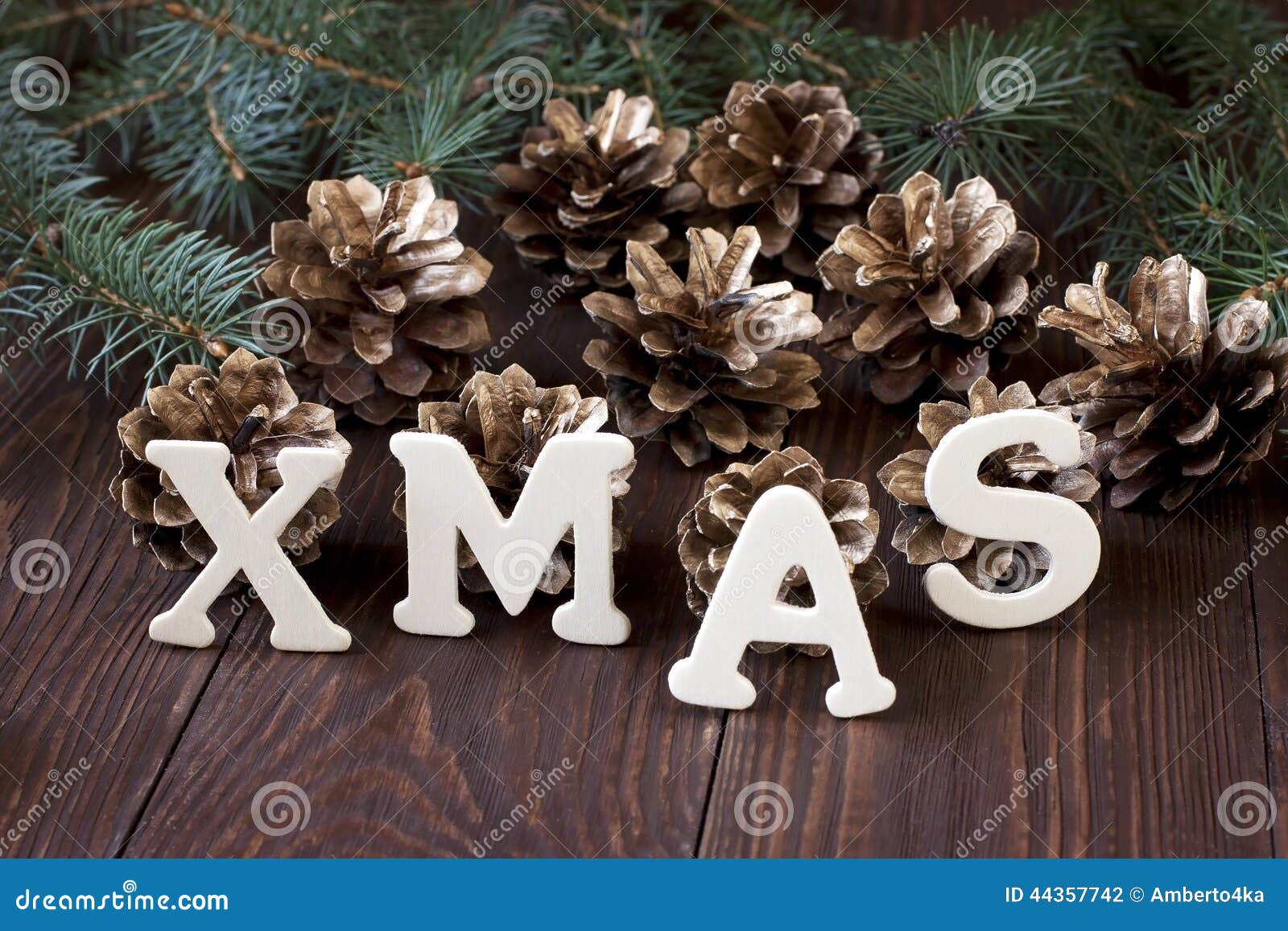 Julstilleben Med Ljusa Symboler Arkivfoto - Bild av festligt, gran ...